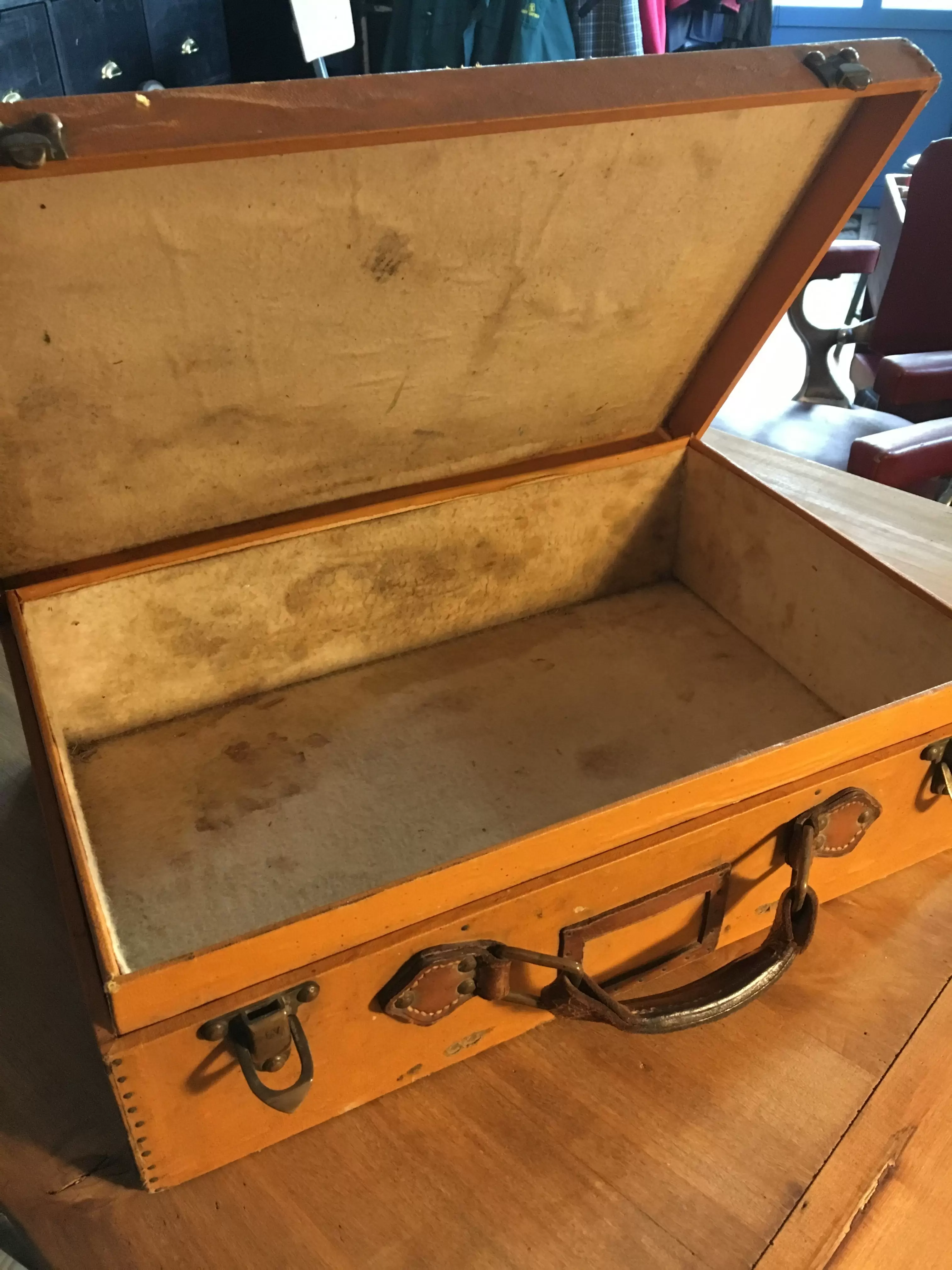 Mallette Louis Vuitton 1920 30 | Brikbroc, brocante en ligne