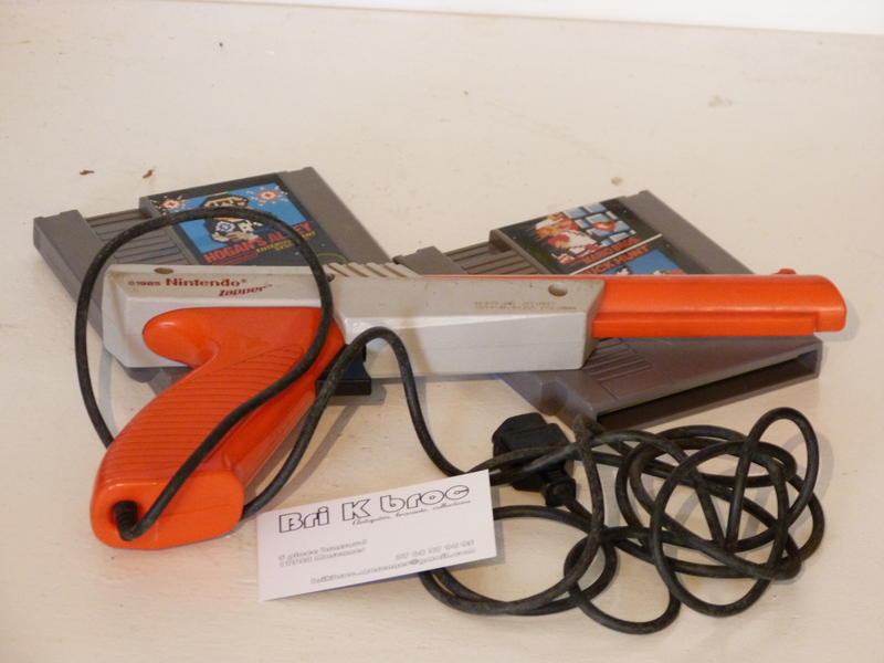 Lot NES zapper + deux jeux - Brocante en ligne